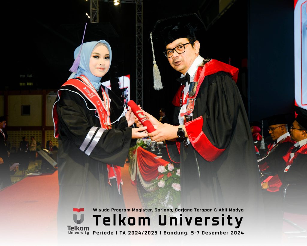 WISUDA TELKOM UNIVERSITY 071224_FKS_S2 ILMU KOMUNIKASI046 | Telkom University Graduation
